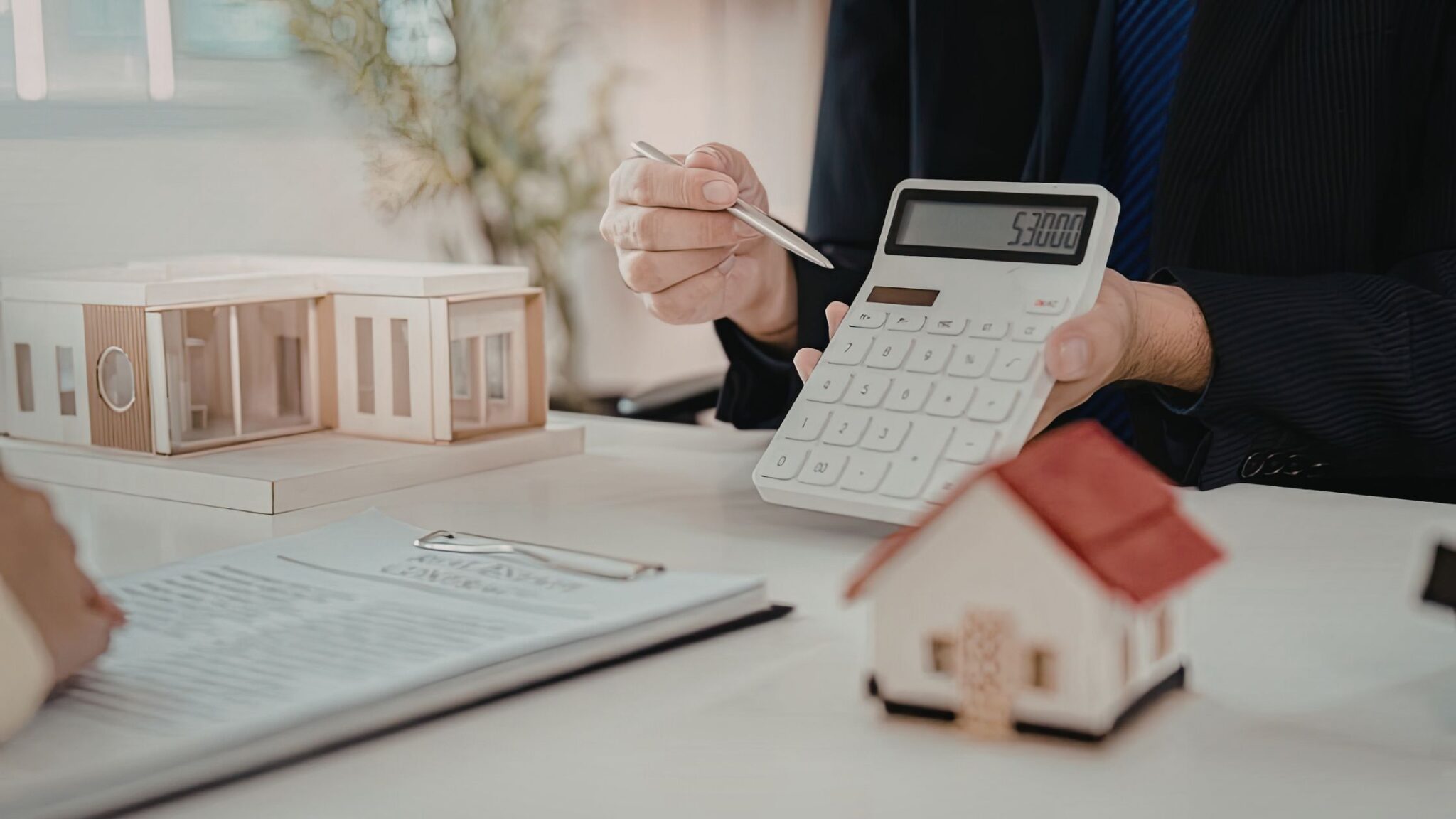 Recognizing the First Signs of Radon Poisoning in Your Home - Dsmradon